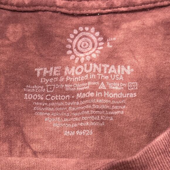 The Mountain | Shirts | The Mountain Tee Shirt Mens Large Giraffe Cat Purple Mauve Safari Sunset ...